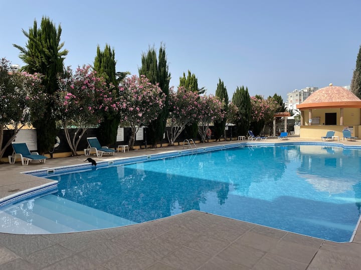 Top Location, Queens Gardens - Paphos