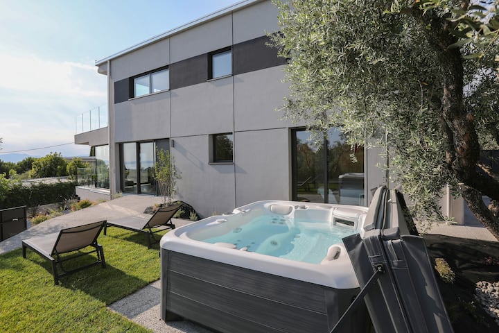 Inoltre Terra Art Suite - Vista Lago E Hottube - Garda