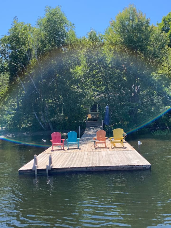 Waters Edge Cottage On Eagle Lake, North Muskoka - Algonquin Provincial Park