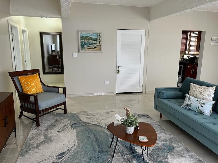 Airy 2 Bedroom, 1 Bath Near Magens Bay - U.S. Virgin Islands