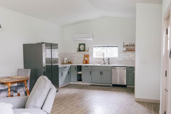 The Cozy House - Pasco, WA