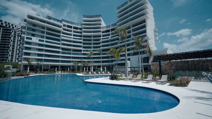Departamento De Lujos Con Amenidades Incluidas - Mérida