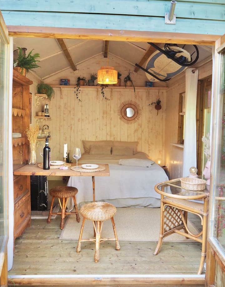 Rotan Tuinhuis Inclusief Tuin/keuken/badkamer - Vught