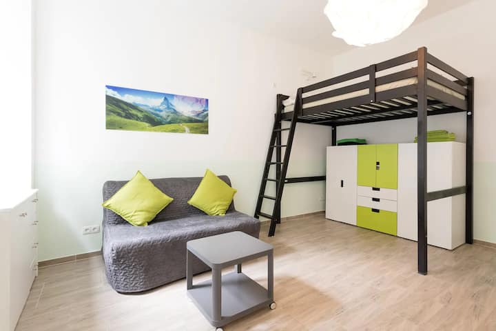 Apartment For Friends & Family Close To Schönbrunn - Wien