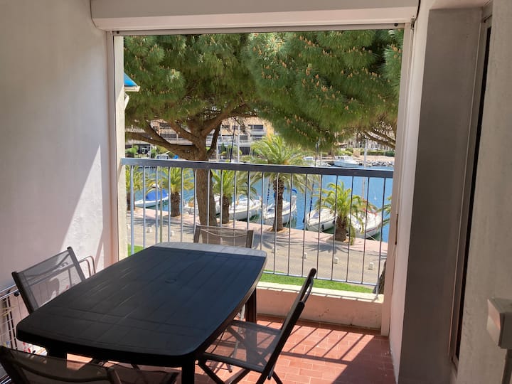 Superbe Appartement Avec Vue Port - Gruissan