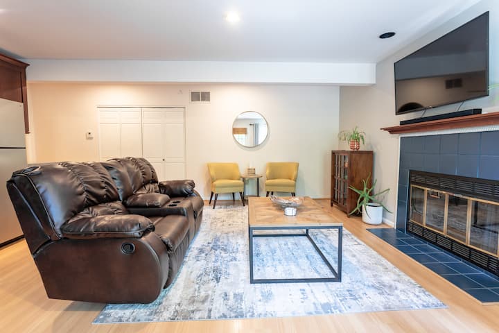 Midtown Mil Suite + Retreat On The Creek - Anchorage, AK