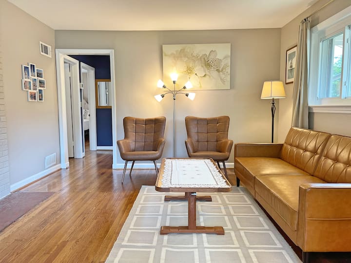 Entire 3 Bedrooms Single Bungalow In Arlington - Arlington, VA