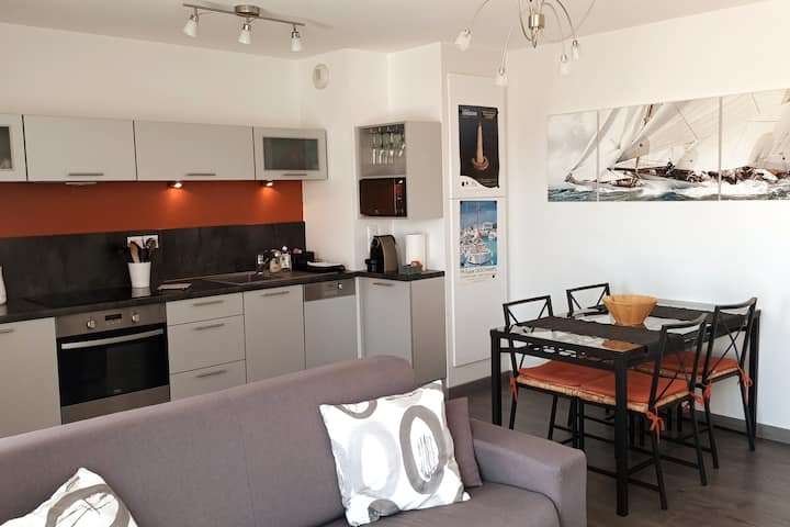 Vieux Port : T2, Clim,terrasse,parking Et 2 Vélos. - La Rochelle