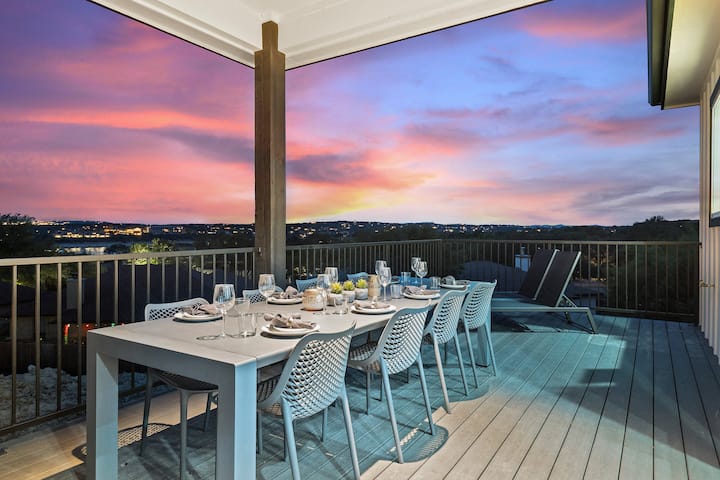 Lake Views! - Private Hot Tub - Walk To Pickleball - Lake Travis