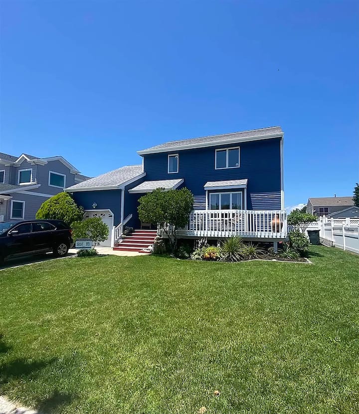 New! Updated Family Beach Home, 5min Walk To Beach - Brigantine, NJ