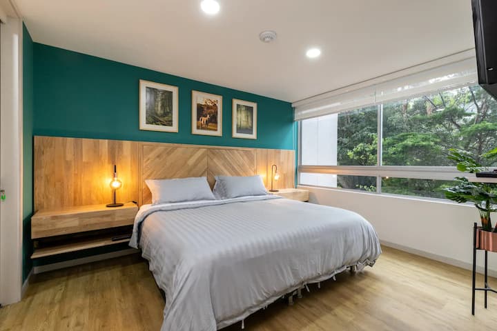 Stunning & Spacious 2br Apt W/pool&gym El Poblado! - Medellín