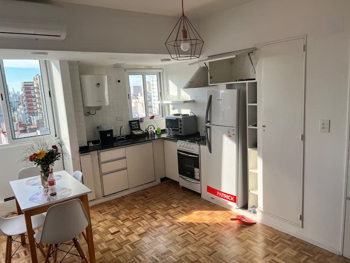 Super Luminoso Depto En El Corazón De Almagro. - Buenos Aires