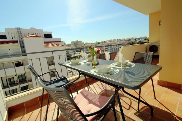 Condominio No Centro Com Piscinas E Ginasio. - Lagos, Portugal