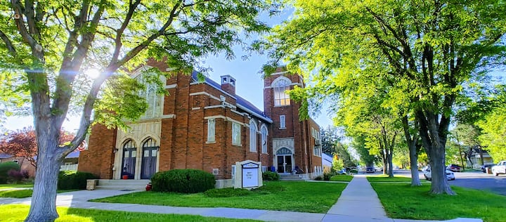 Garden Level 2 Bedroom In Newly Converted Church - Pueblo, CO