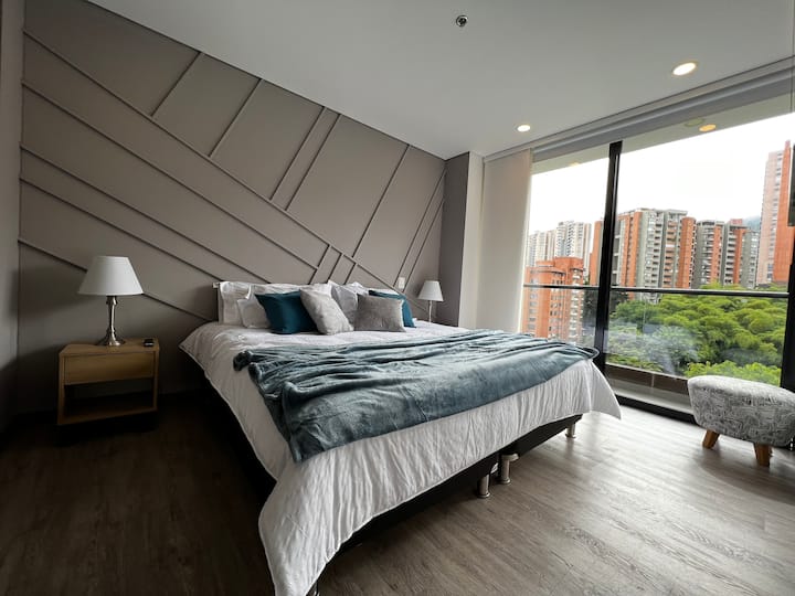 Luxury Class Suite With Work Spot In El Poblado - 메데인