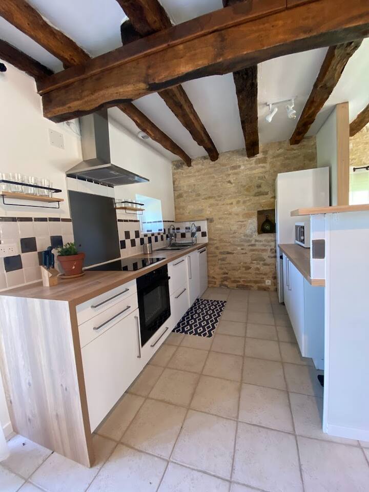 La Maison De La  Doline: Nature , Calme Et Détente - Martel