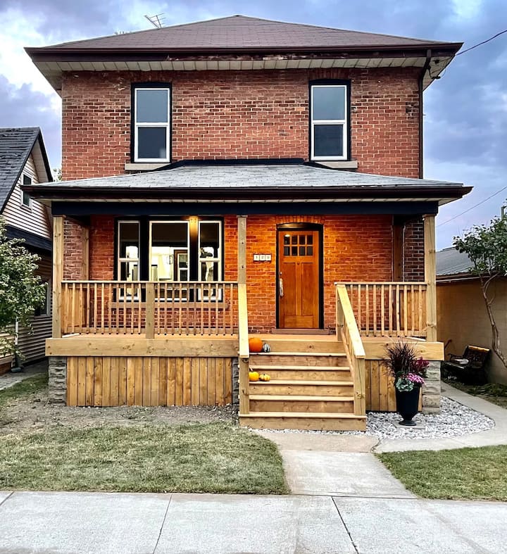 Chathams Best! 5 Stars, Check Our Reviews - Chatham-Kent