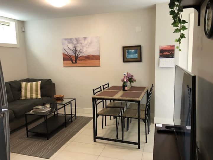 Beautiful 5 Star Large 2bd Suite Near Bus&shopping - New Westminster