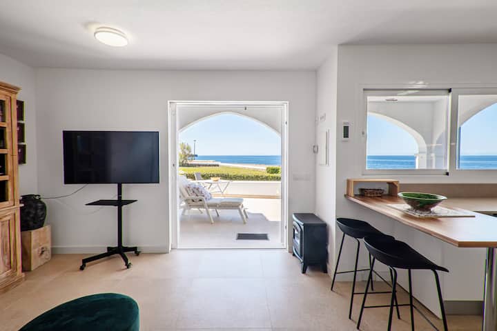 Bonito Nuevo Apartamento En Primera Linea De Mar - Balearic Islands