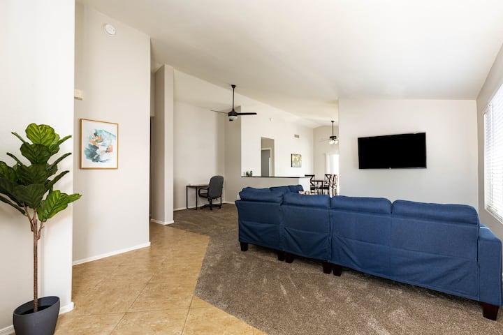 Cozy And Convenient 4-bedroom Chandler Home - Chandler, AZ