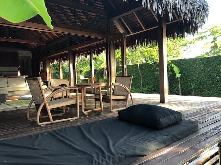 Kooyu Bohemian Beachfront Villa - Vanuatu