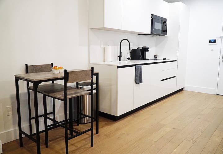 New *Luxurious* Studio - 30 Min From Heart Of Nyc - Monmouth County, NJ