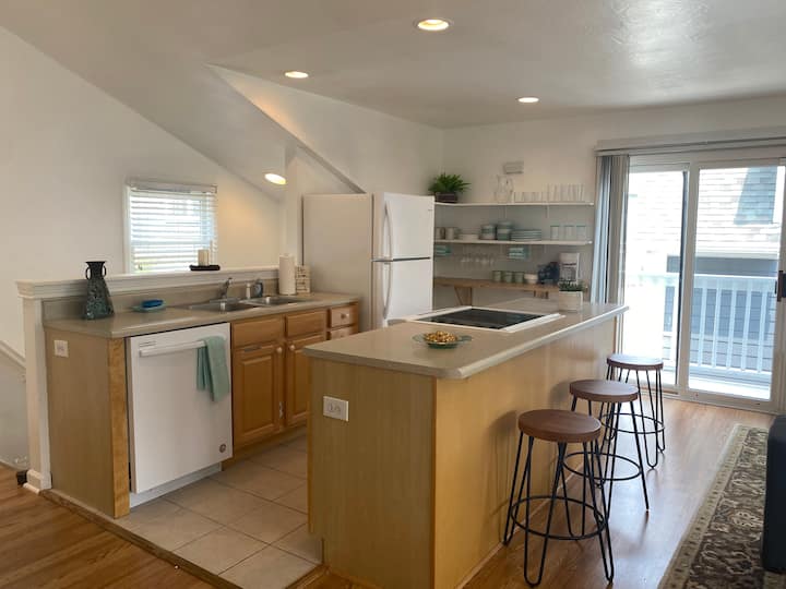 Modern Carriage House By The Monon - Indianapolis, IN
