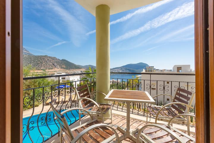Kalkan Merkezde Plaja Yakın 2+1 Apart - Cactus - Kalkan