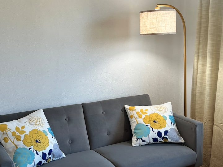 Cheerful & Centered In Town. - Preston, ID