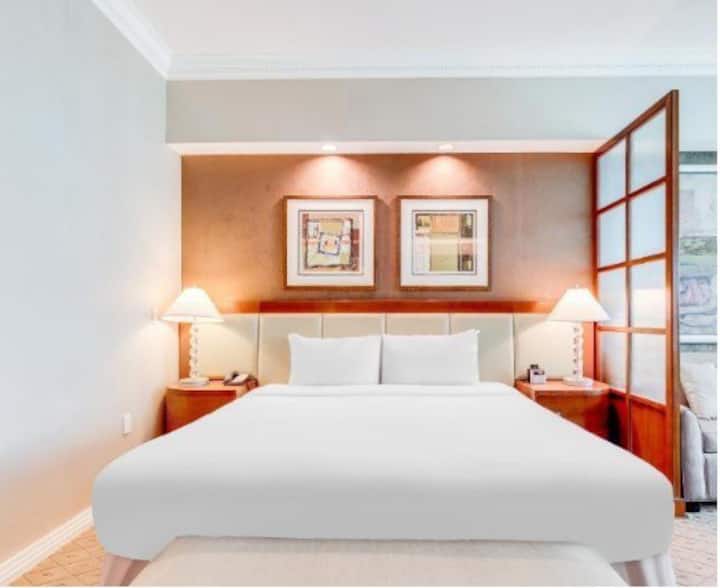 Mgm Signature Strip View Suite No Resort Fee #1919 - Las Vegas