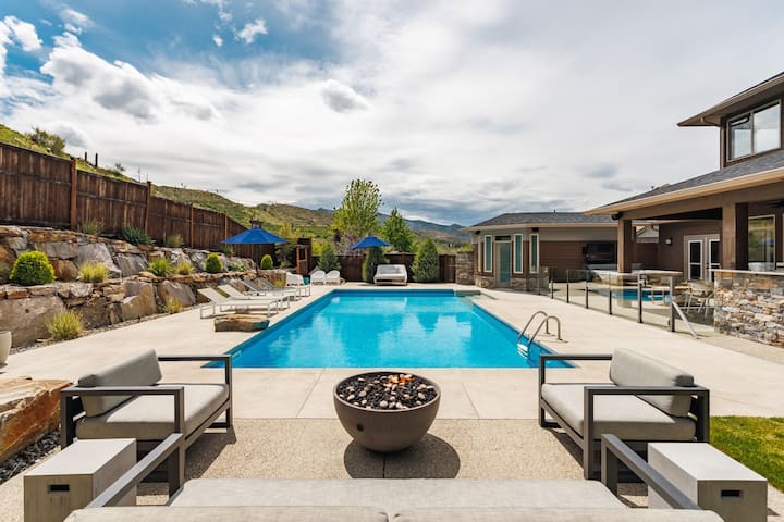 Okanagan. Life. Style. Heated Pool Hotub. Licensed - Kelowna
