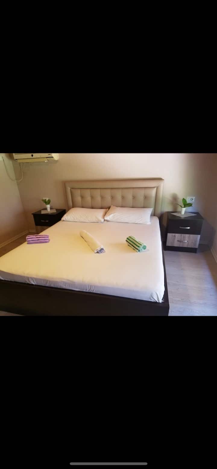 Vila 12 - Tirana