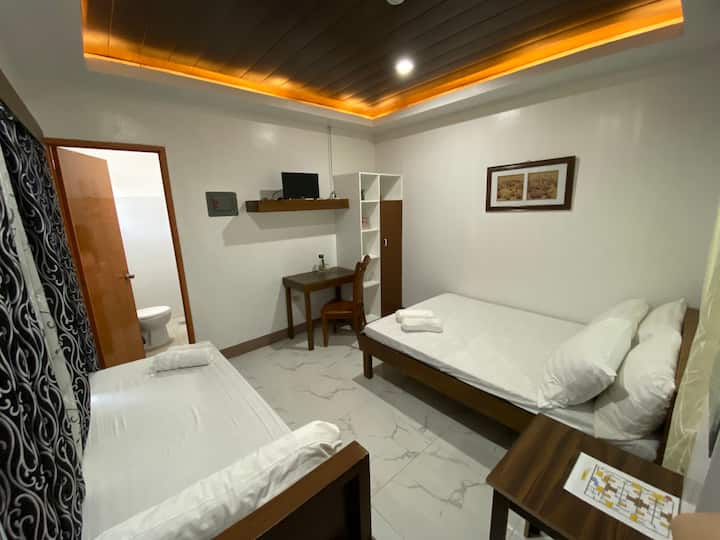 Adorable 1 Bedroom With Free Parking (Unit4) - Koronadal City