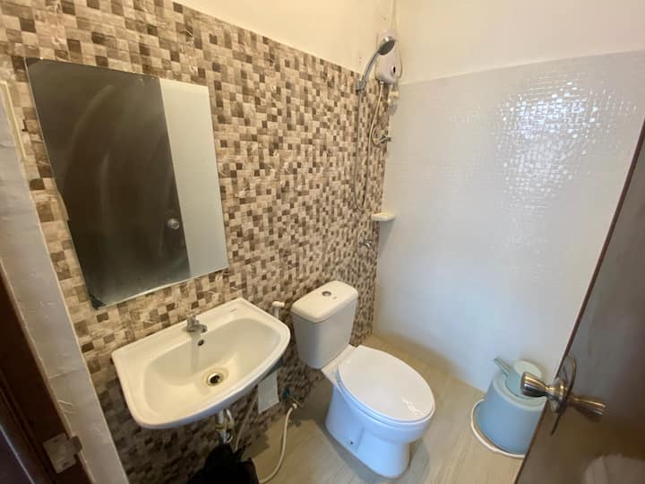Adorable 1 Bedroom With Free Parking (Unit5) - Koronadal City