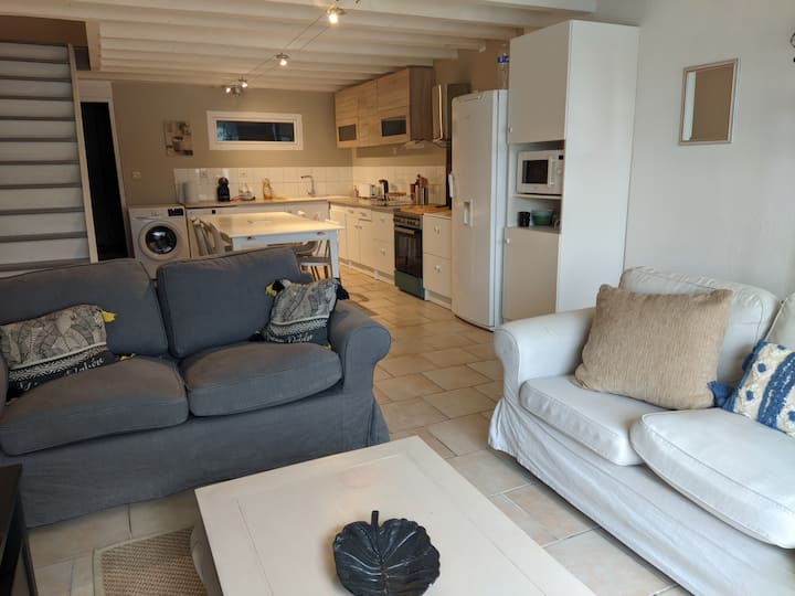 Chambre 19m2 ! 2 Lits, Bureau, Non Fumeur Strict - Lézignan-Corbières