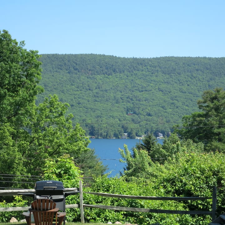 3 Bedroom House At The Austin Inn With Lake View. - Lake George, NY