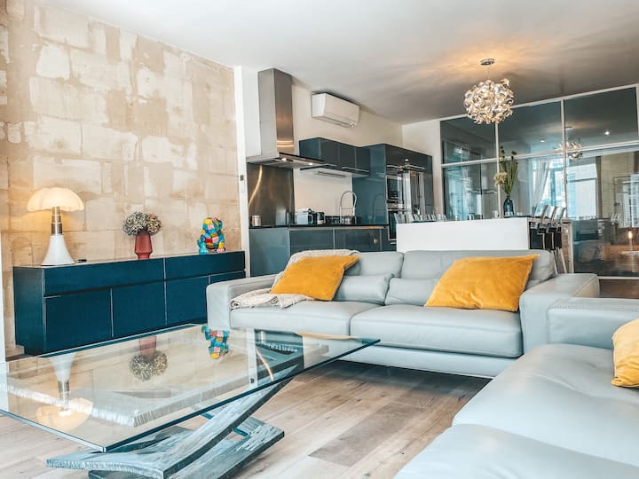 Un Bijou Au Cœur Du Triangle D’or - Parking/clim - Bordeaux