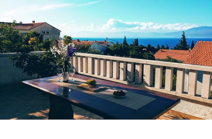 Apartman Kolinda *** No Air Condition - Supetar