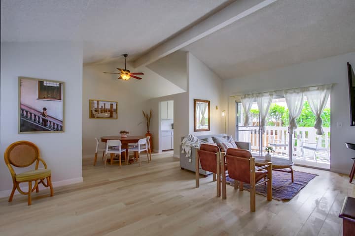 Huge Fletcher Cove Beach Condo,steps To Beach 2/2 - 엔시니터스