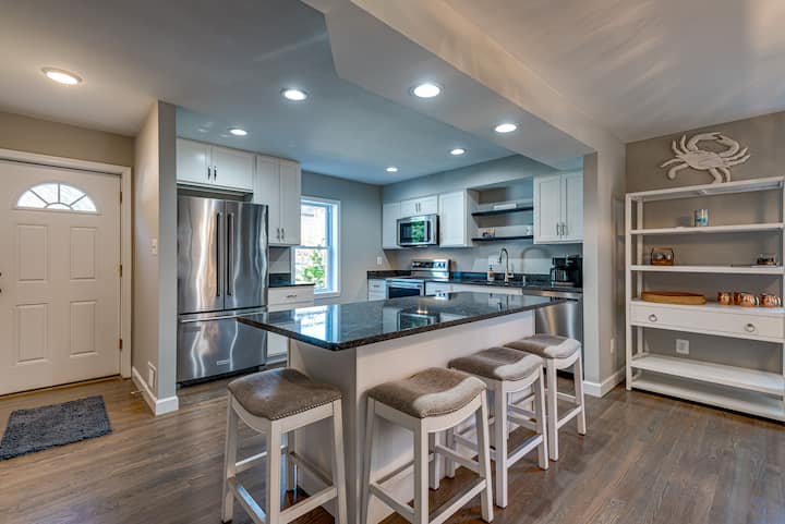 Beautiful Downtown Annapolis Townhome! - Annapolis, MD