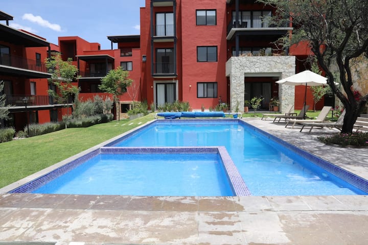 Depa En Sma,  Alberca A Unos Pasos Y Casa Club - San Miguel de Allende