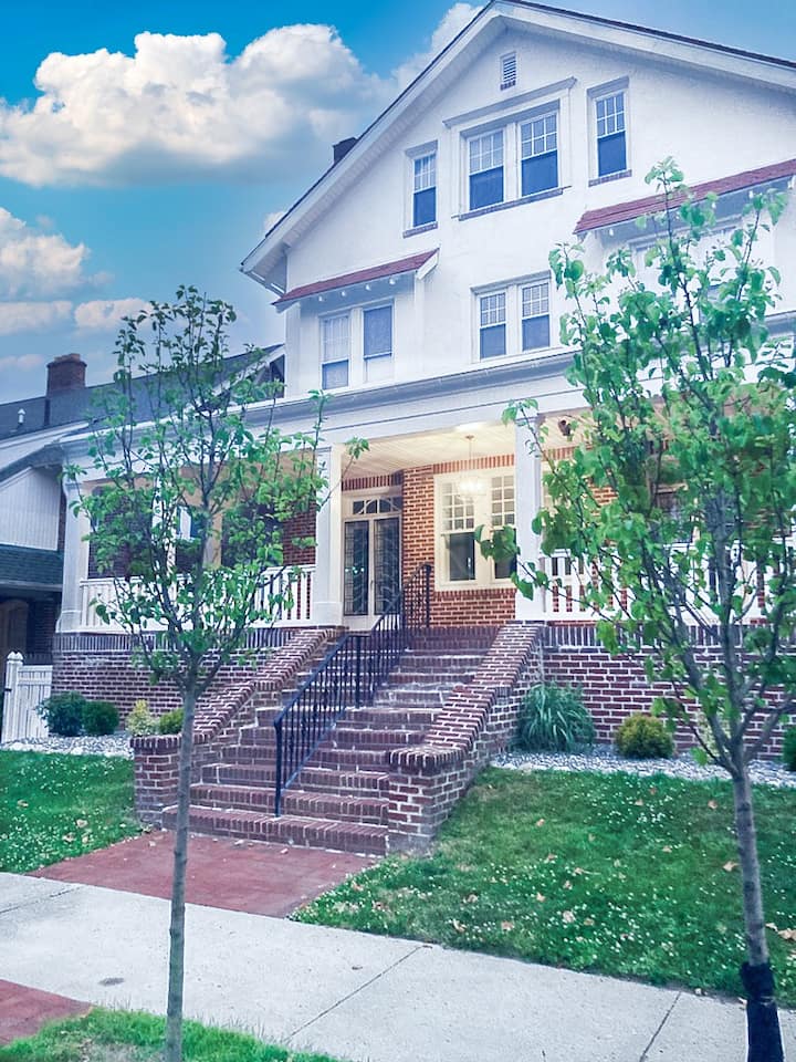 Sleeps 14 | Luxury Beach House + 2 Blocks To Beach - 大西洋城