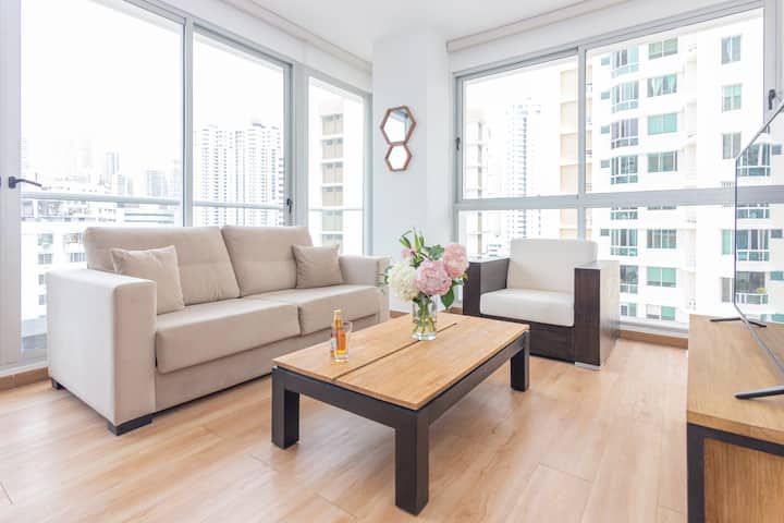Luxury 2 Bedroom Apt Free Parking & Balcony - Panama