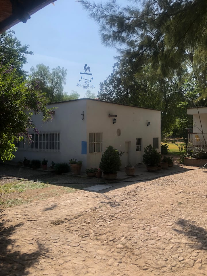Hermosa Villa Con Jardin Y Cochera - Lagos de Moreno