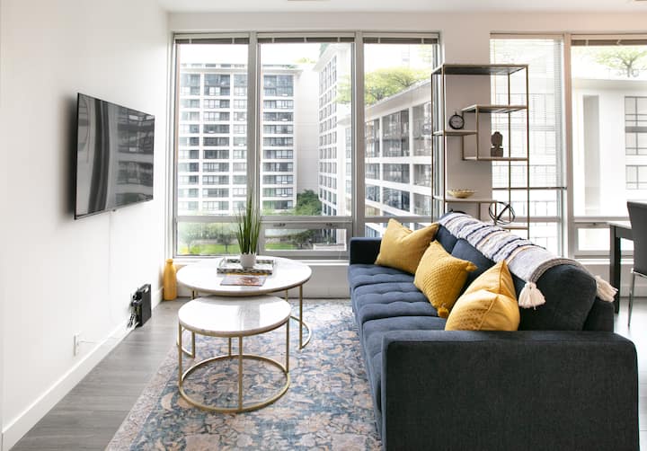 Stylish King Suite With A/c+ Gym- 99 Walk Score Dt - Vancouver