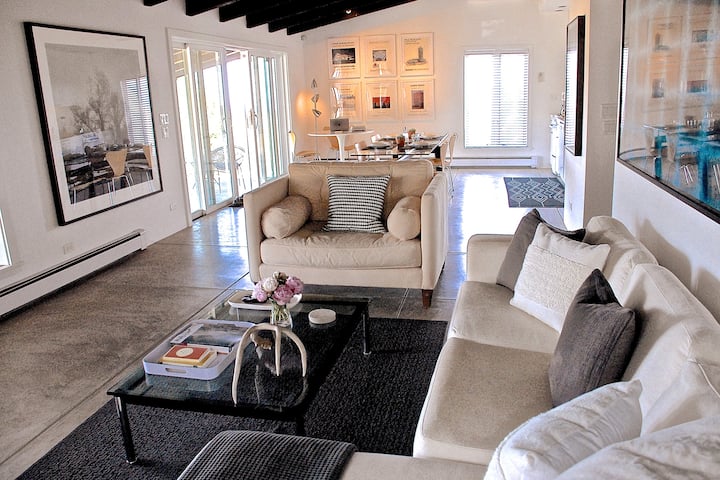 Contemporary Casita In The Santa Fe Foothills - Santa Fe, NM