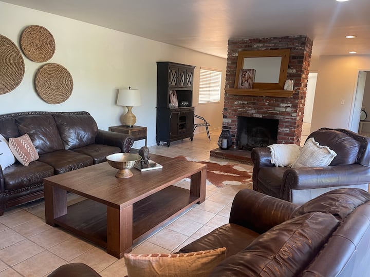 The Perfect Retreat - Walk To Downtown Santa Ynez! - Chumash Casino Resort