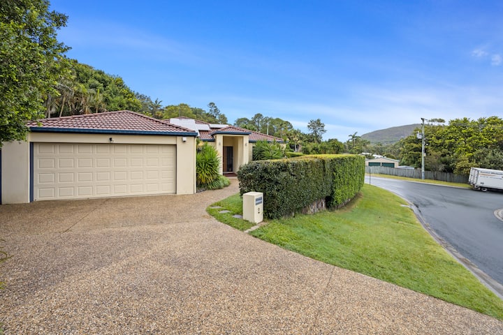 Yaroomba Home Close To Beach, Rainforest And Golf. - Sunshine Coast