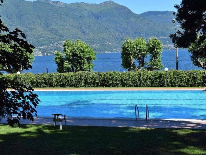 Bright Apartment In A Great Park With A Superpool - Luino