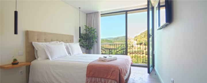 Douroxisto Apartments - T3 - Armamar